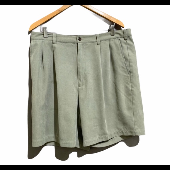 Andrew Fezza | Shorts | Mens Andrew Fezza Pleated Shorts Size 38 | Poshmark